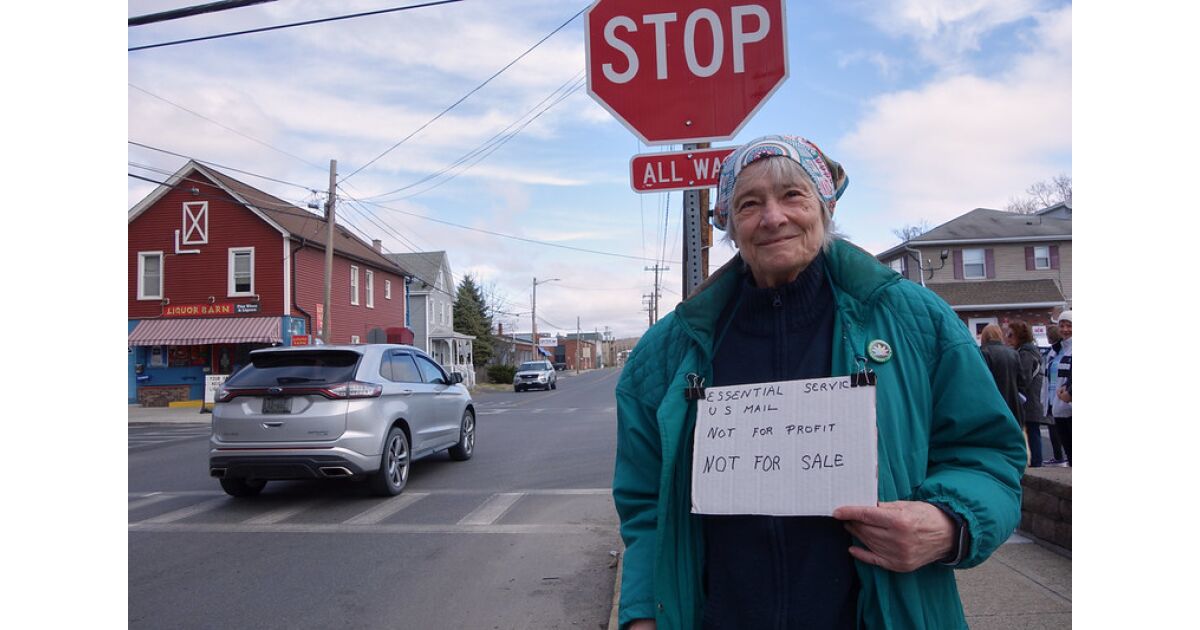 Post Office Anti-Privatization Protest in Kingston